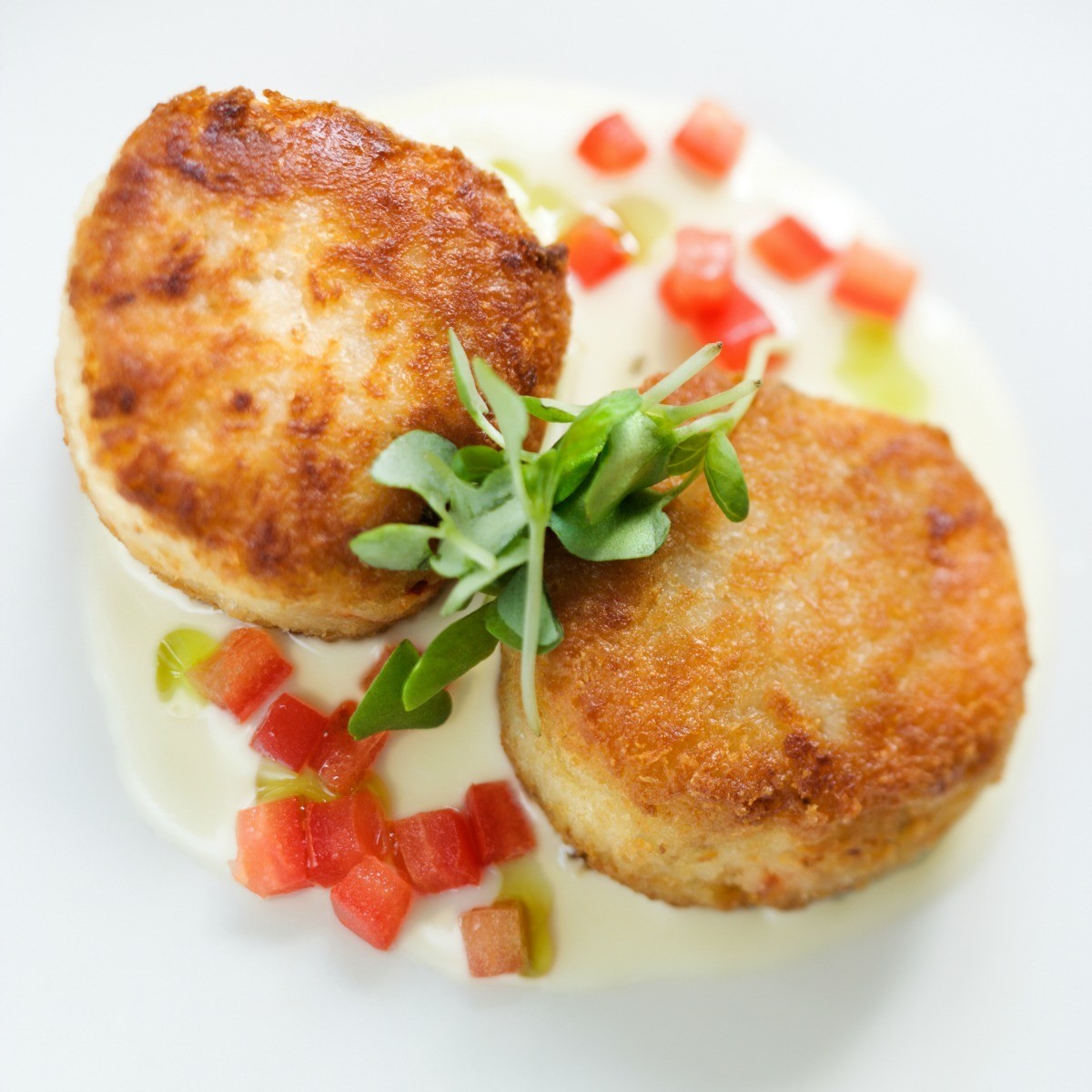 Can you eat crab cakes after expiration date?