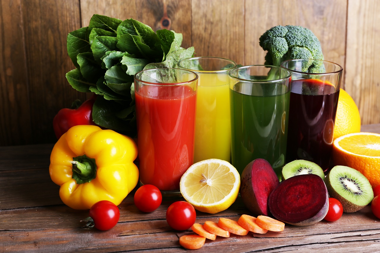 Can you eat fruits and vegetables while juicing?