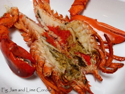 Can you eat lobster brains?