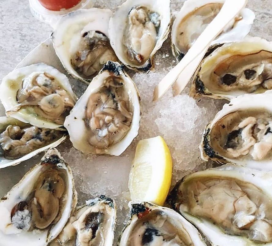 Can you eat raw oysters from the grocery store?