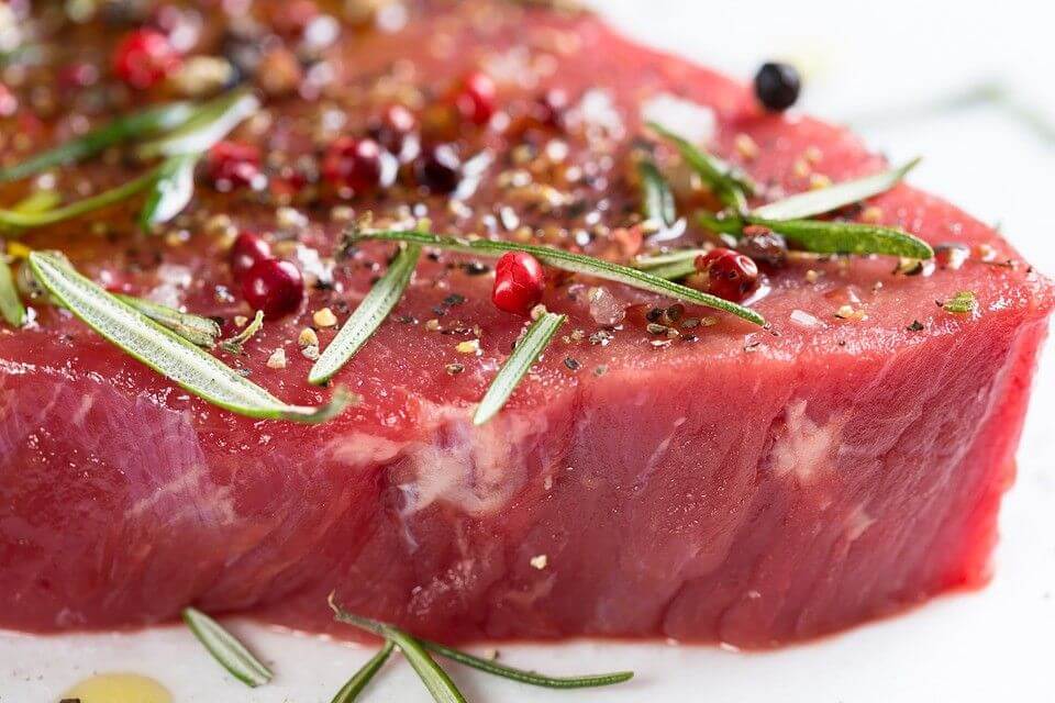 Can you eat raw steak and not get sick?