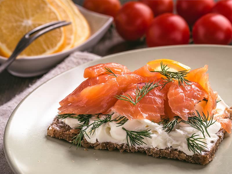 Can you eat smoked salmon after 5 days?