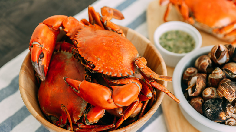 Can you eat the body of a rock crab?