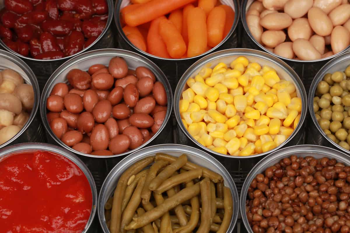 Can you freeze canned vegetables in the can?