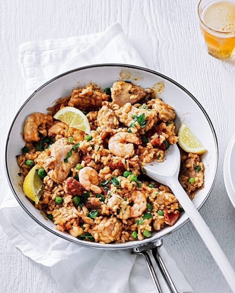 Can you freeze chicken and prawn paella?