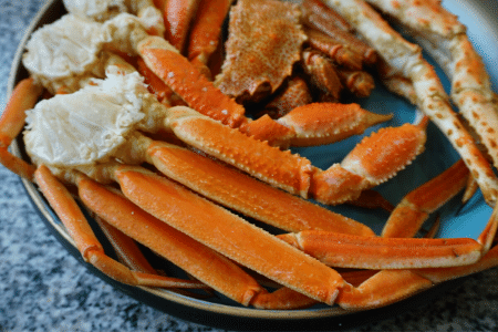 Can you freeze crab legs without vacuum sealer?