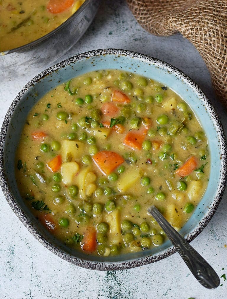 Can you freeze pea soup with potatoes in it?