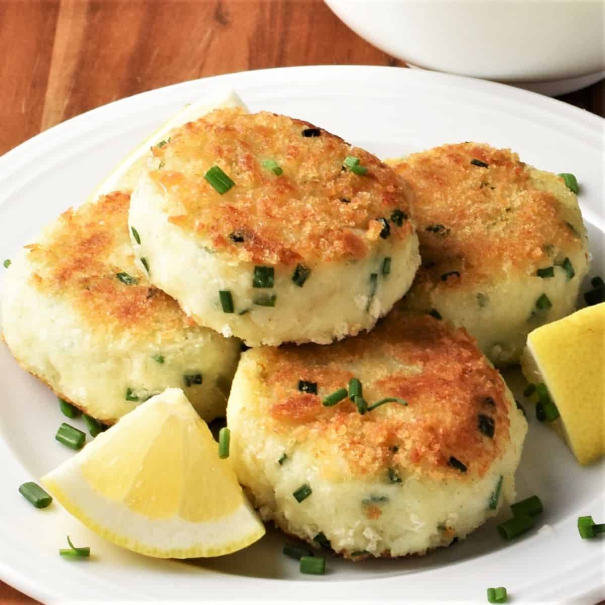 Can you freeze potato fish cakes?