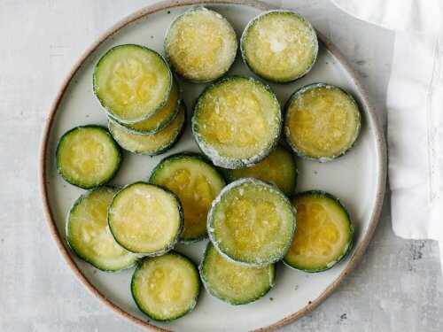 Can you freeze sliced uncooked zucchini?