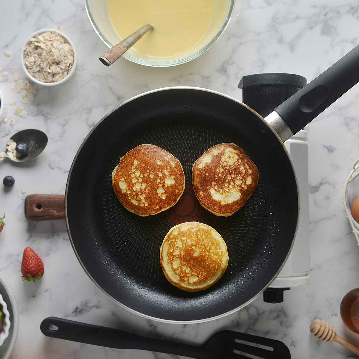 Can you fry things in a nonstick pan?