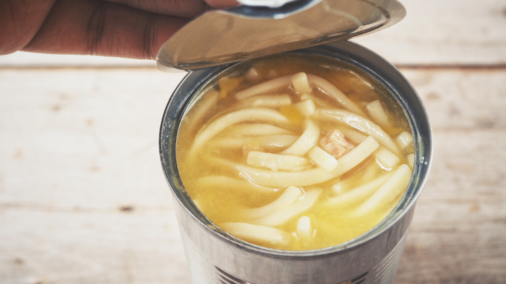 Can you get sick from eating cold canned soup?