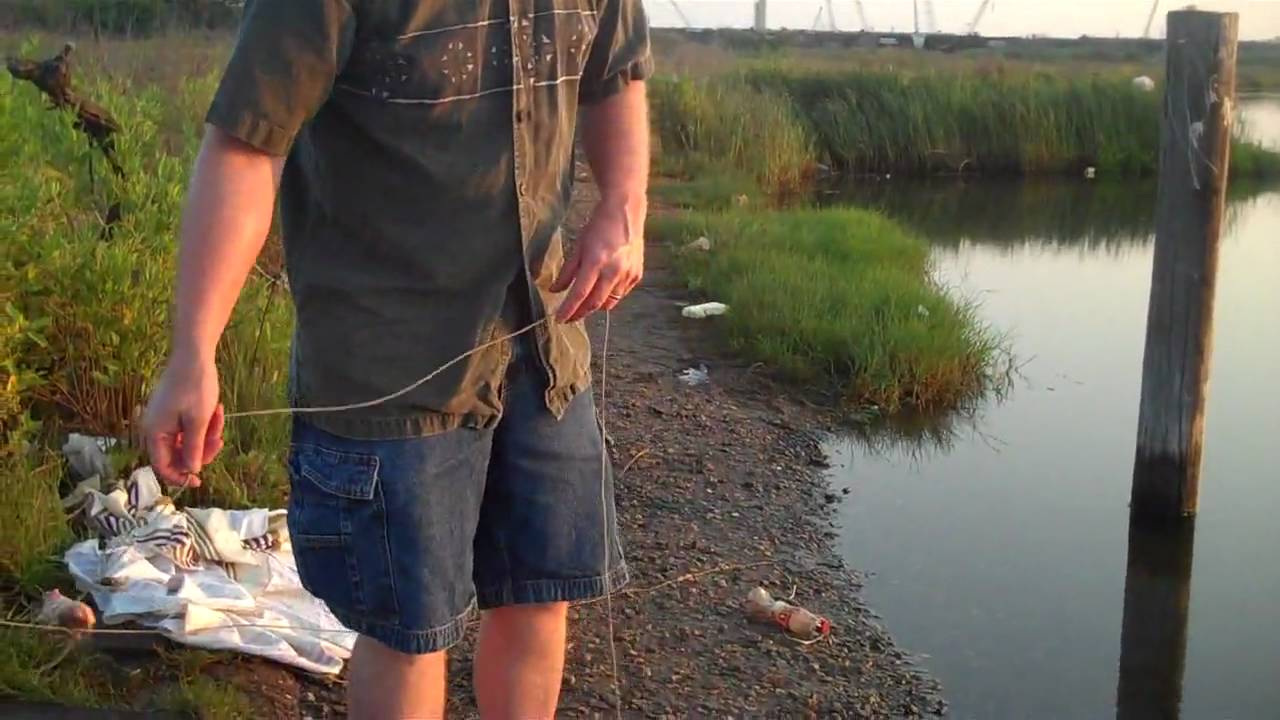 Can you go crabbing in Galveston?