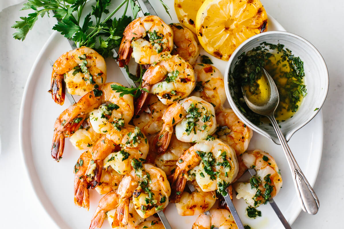 Can you grill shrimp on metal skewers?