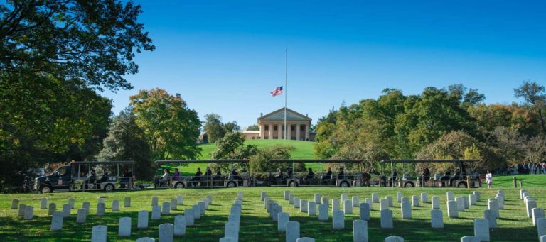 Can you just walk into Arlington National Cemetery?