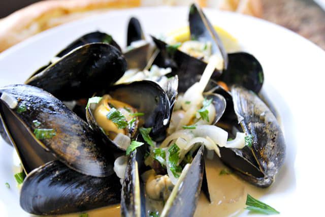 Can you keep broth from mussels?