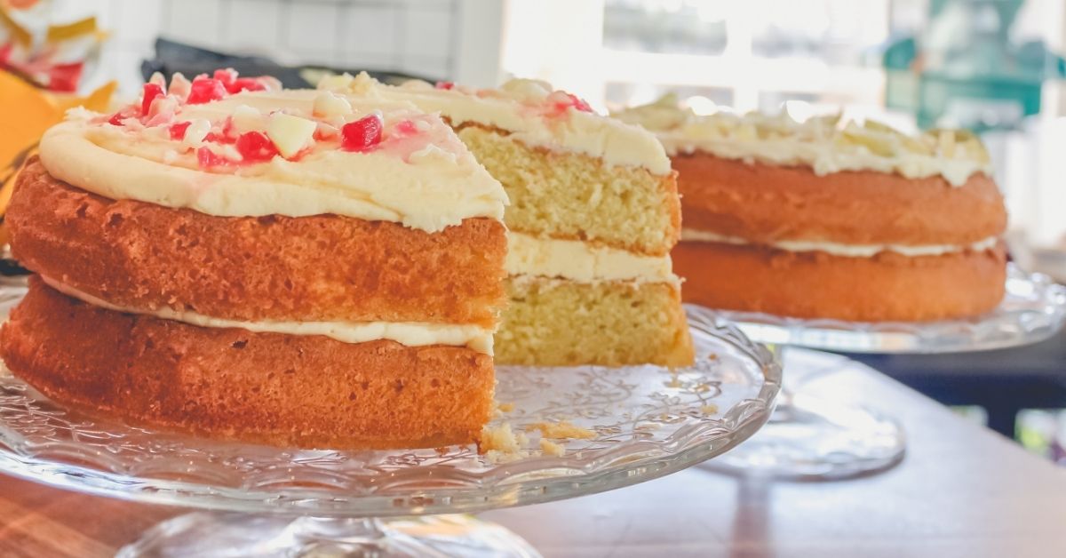 Can you leave sponge cake out overnight?