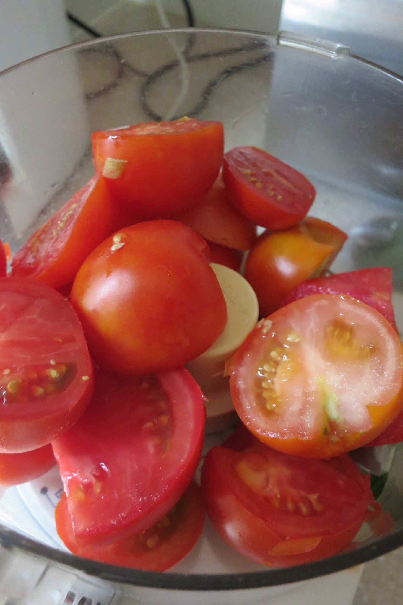 Can you leave the skin on tomatoes when making sauce?