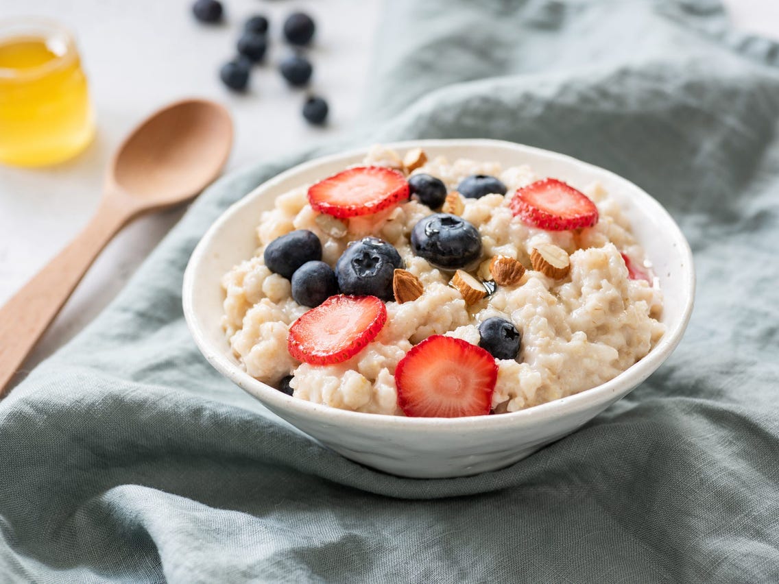Can you lose weight eating oatmeal for breakfast?