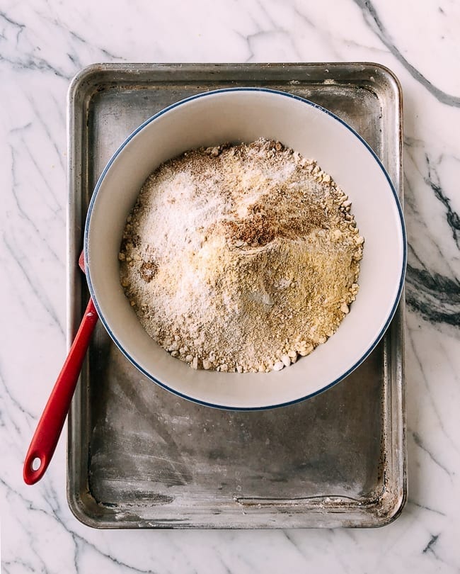 Can you mix flours in a recipe?
