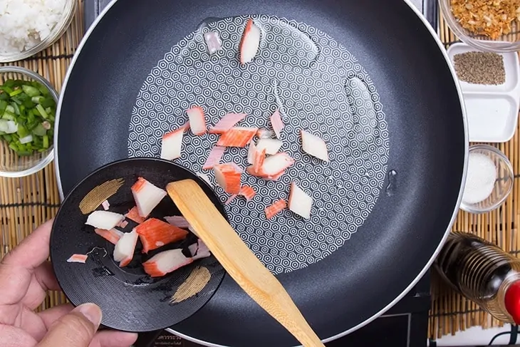 Can you pan fry crab meat?