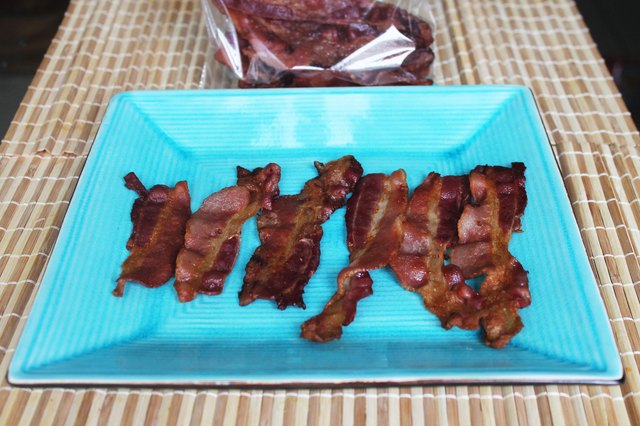Can you pre cook bacon the night before?