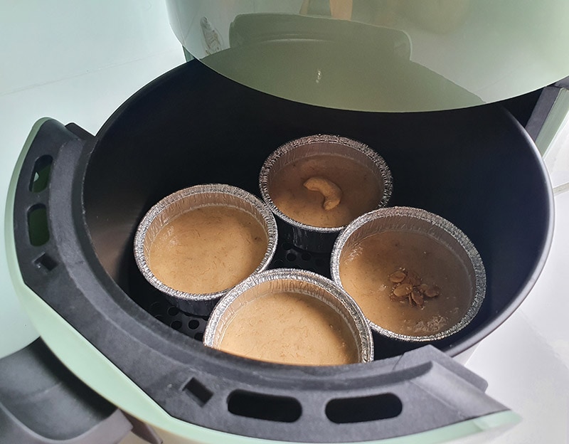 Can you put plates in an air fryer?