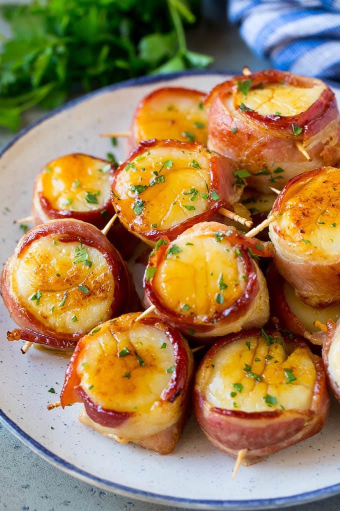 Can you refrigerate bacon wrapped scallops?
