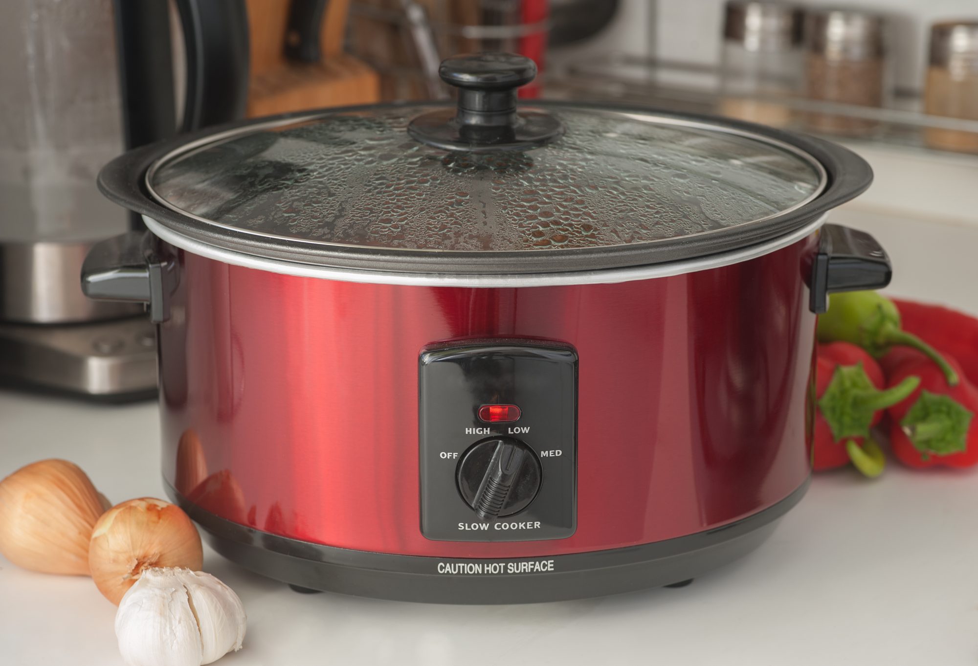 Can you reheat meat in a slow cooker?