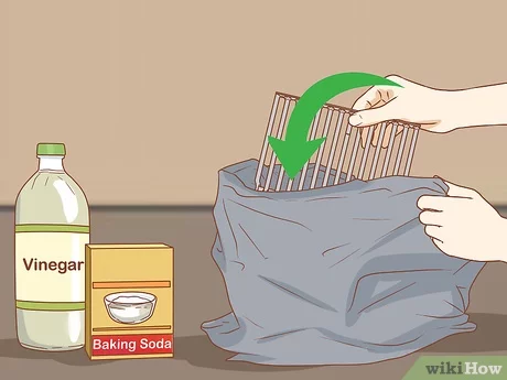 Can you soak grill grates in vinegar?