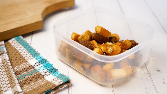 Can you store croutons?