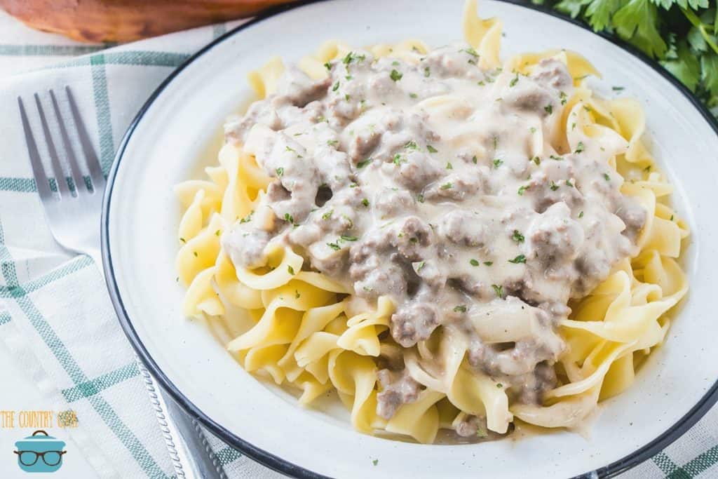 Can you substitute heavy cream for sour cream in beef stroganoff?