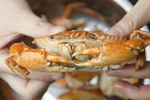 Can you thaw crab legs in cold water?