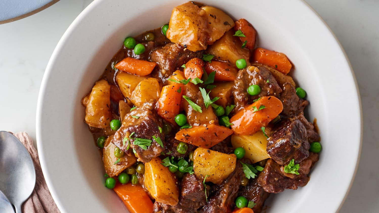 Can you thicken beef stew with instant potatoes?