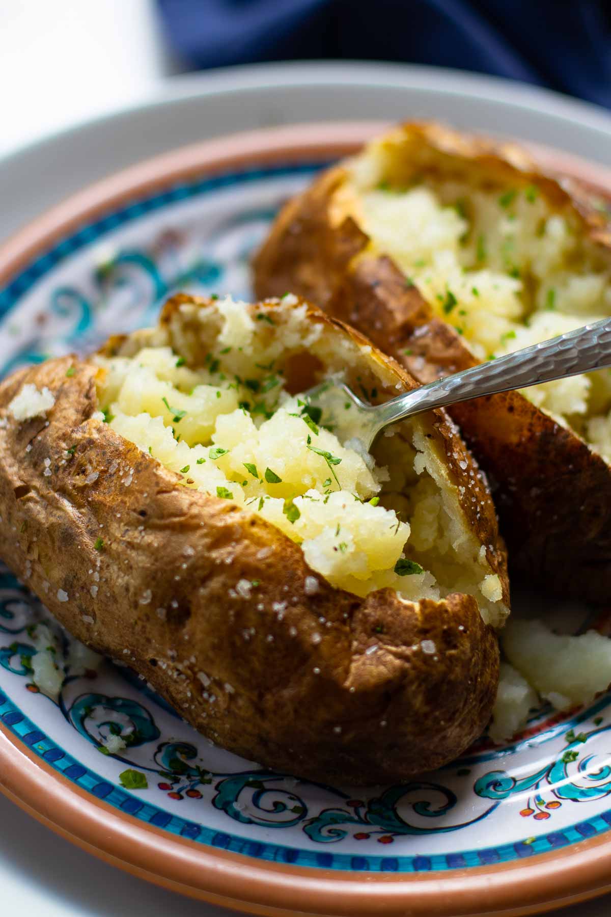 Can you use an air fryer to cook potatoes?