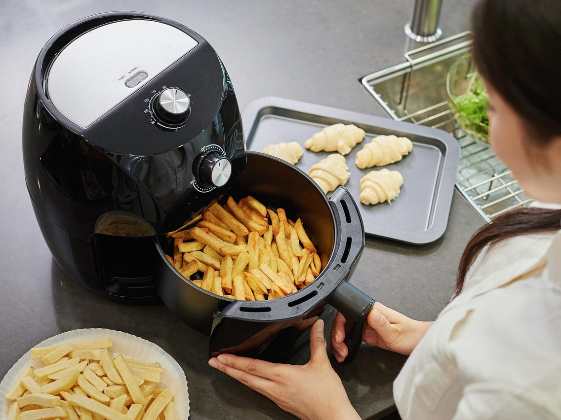 Can you use an air fryer to fry food?