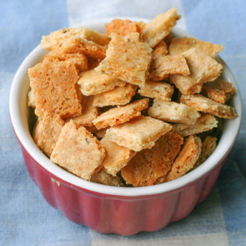 Can you use crackers as croutons?