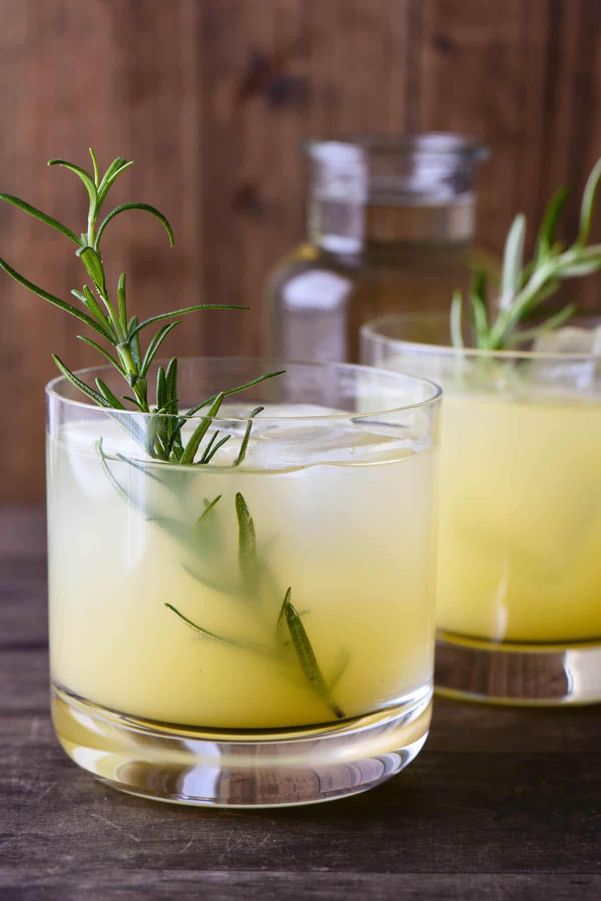 Can you use dried rosemary in a cocktail?