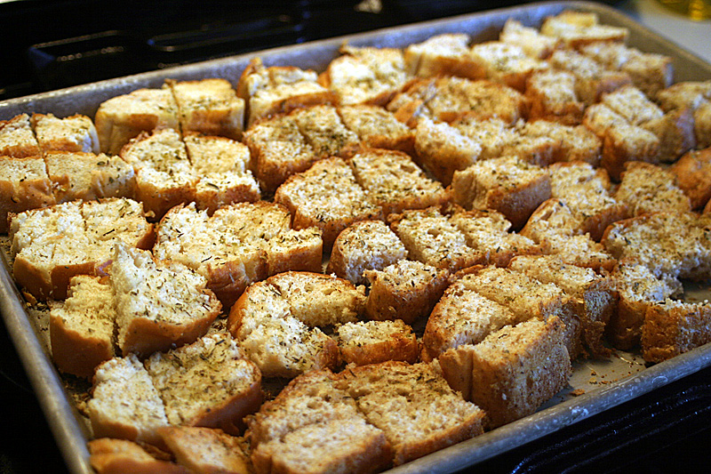 Can you use frozen bread for croutons?