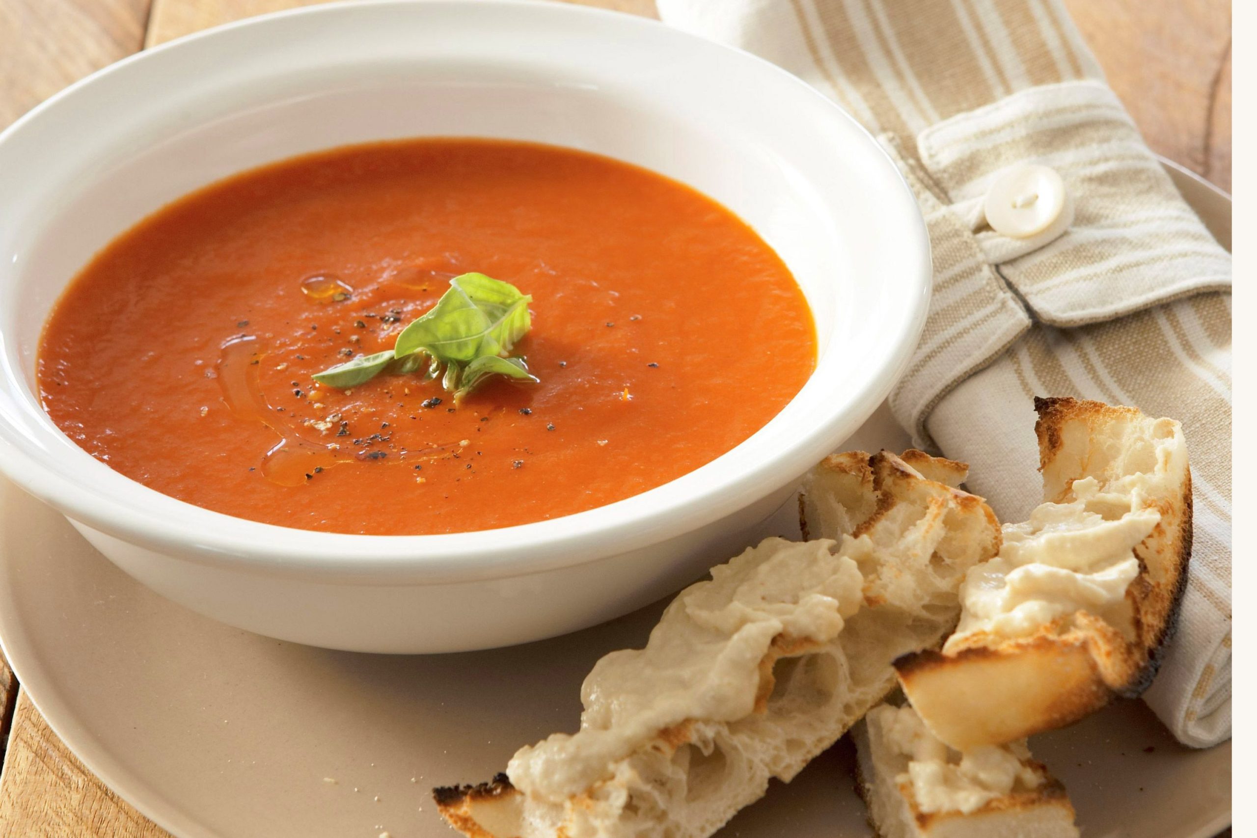 Can you use ketchup instead of tomato sauce in soup?