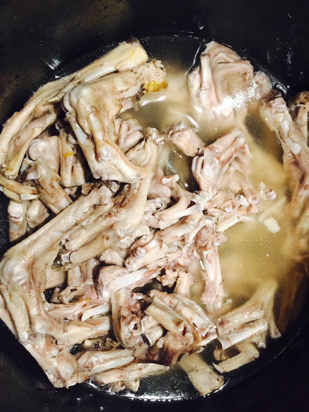Can you use leftover bones for stock?