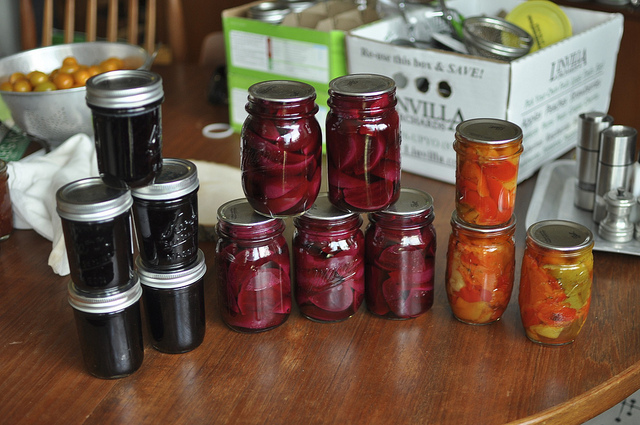 Can you use oil when canning?