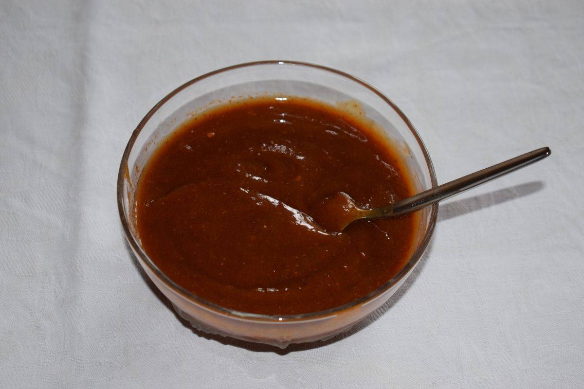 Can you use out of date jars of sauce?