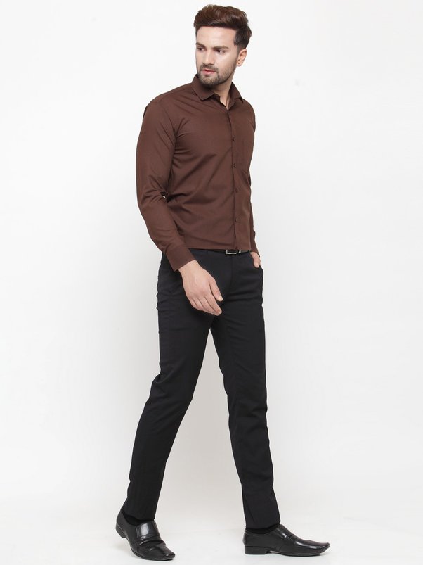 Can you wear a brown top with black pants?