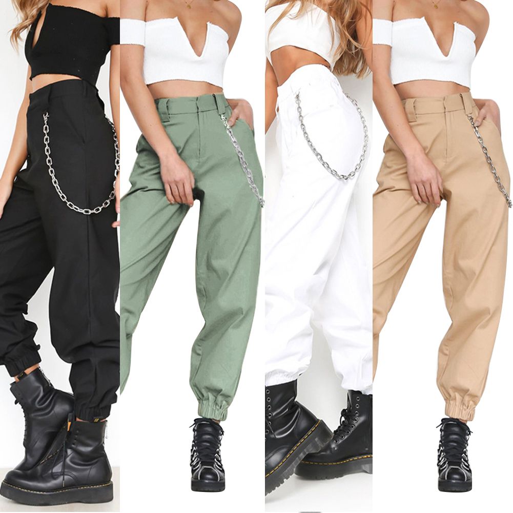 Can you wear a chain with sweatpants?