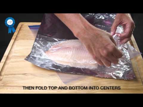 Can you wrap fish in foil to freeze?