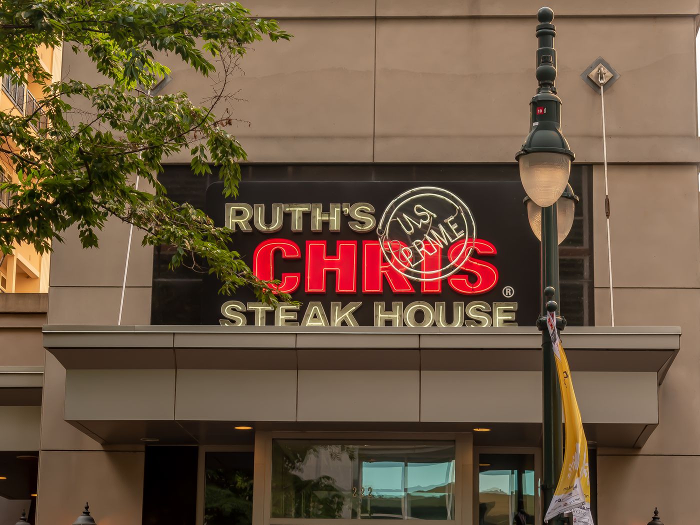 Did Ruth's Chris get stimulus money?