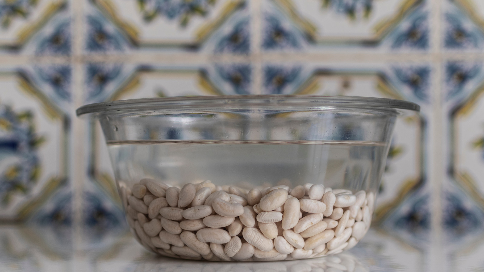 Do beans soften in hard water?