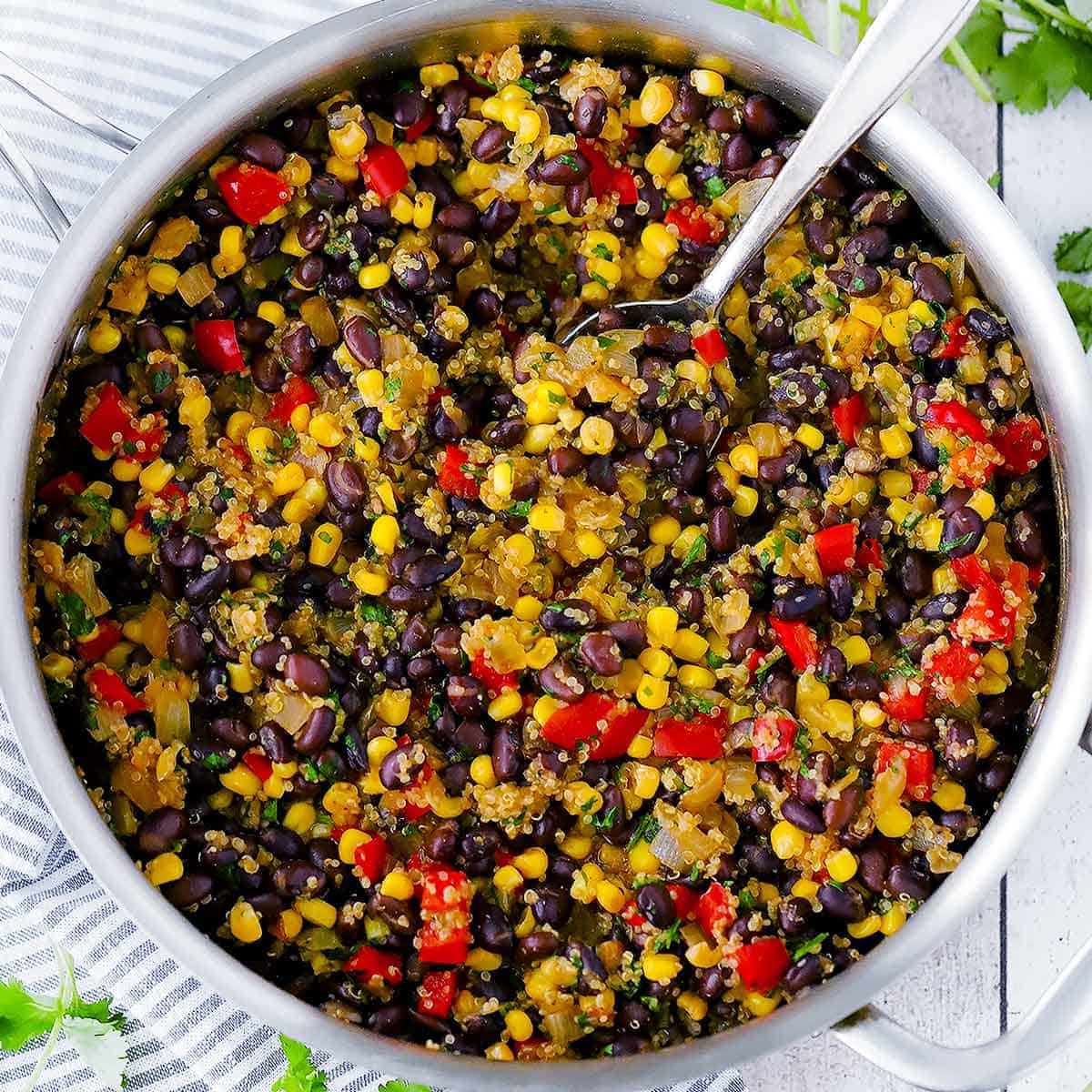 Do black beans and quinoa make a complete protein?