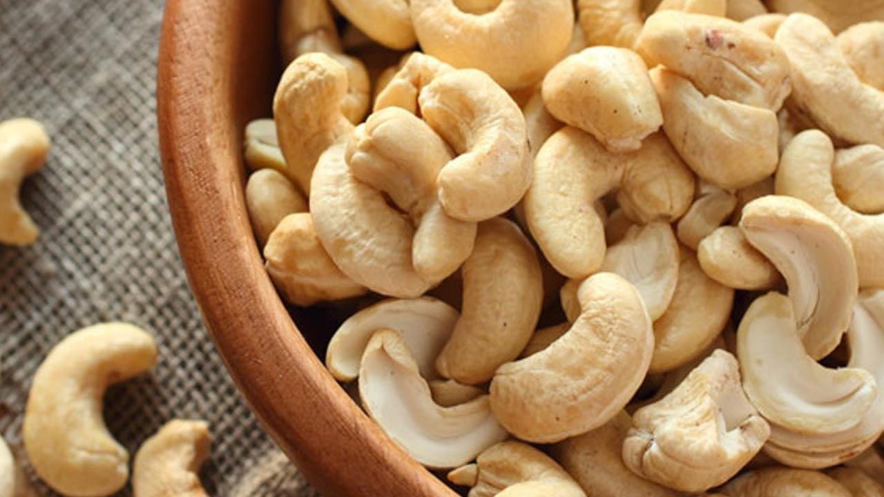 Do cashews make your blood sugar go up?