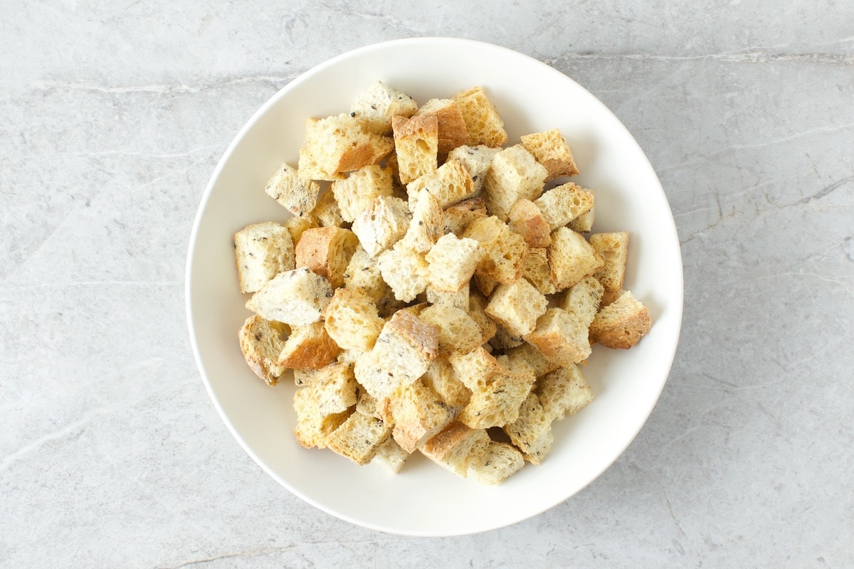 Do croutons get soggy?